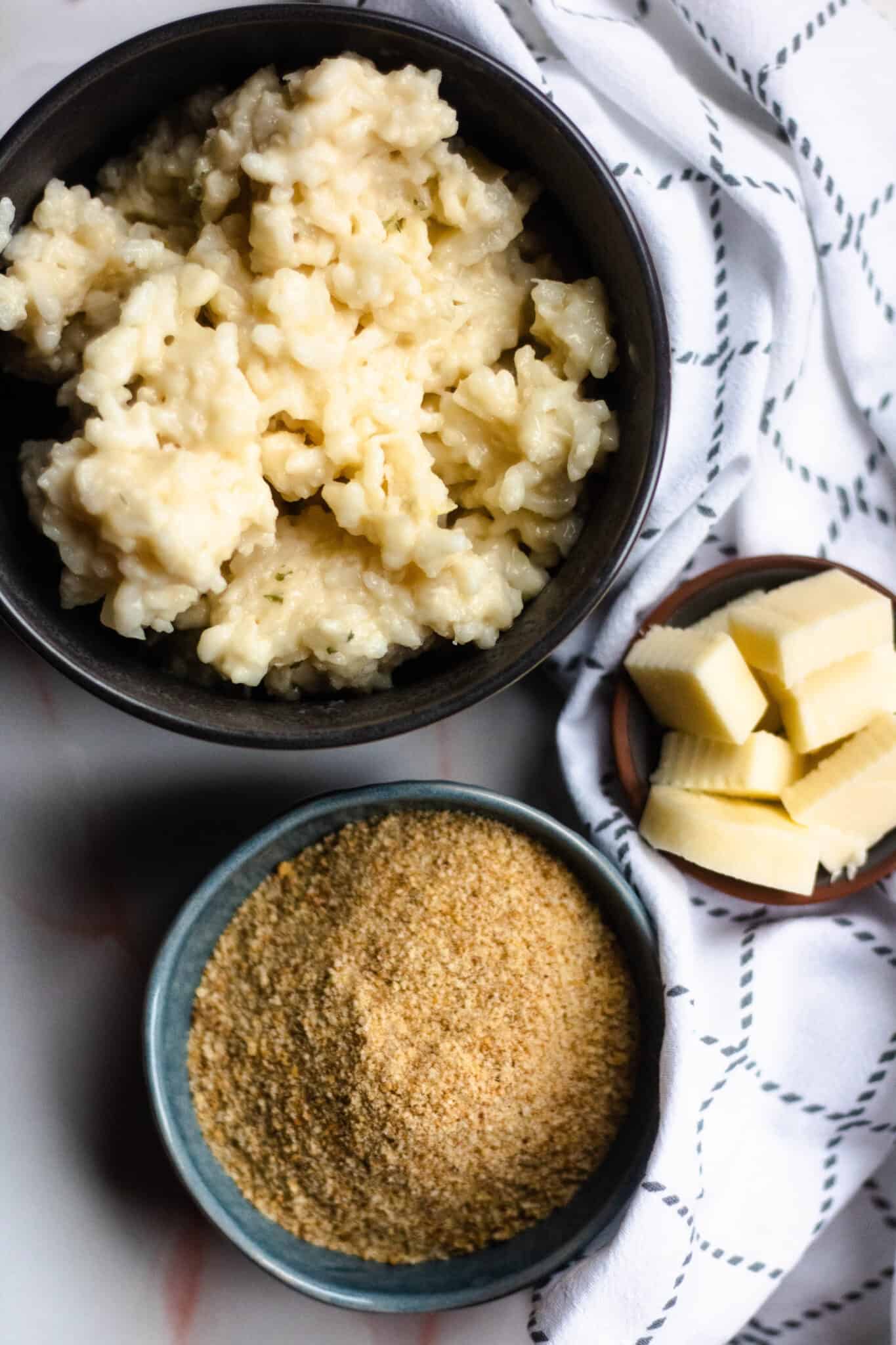 Arancini Recipe (Fried Rice Ball Stuffed with Cheese) - The Foreign Fork