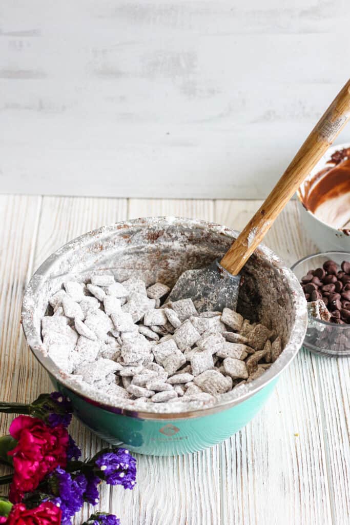 Monkey Munch Recipe - The Foreign Fork