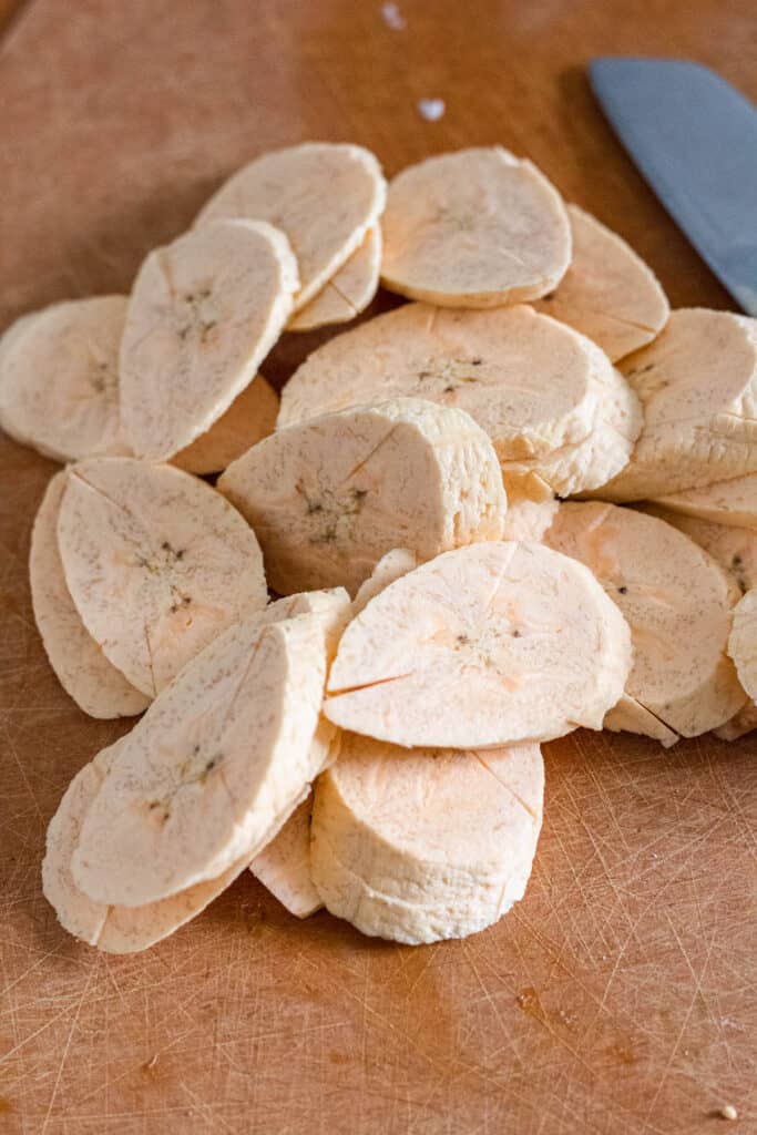 Pollo con Tajadas (Pollo Chuco) - The Foreign Fork