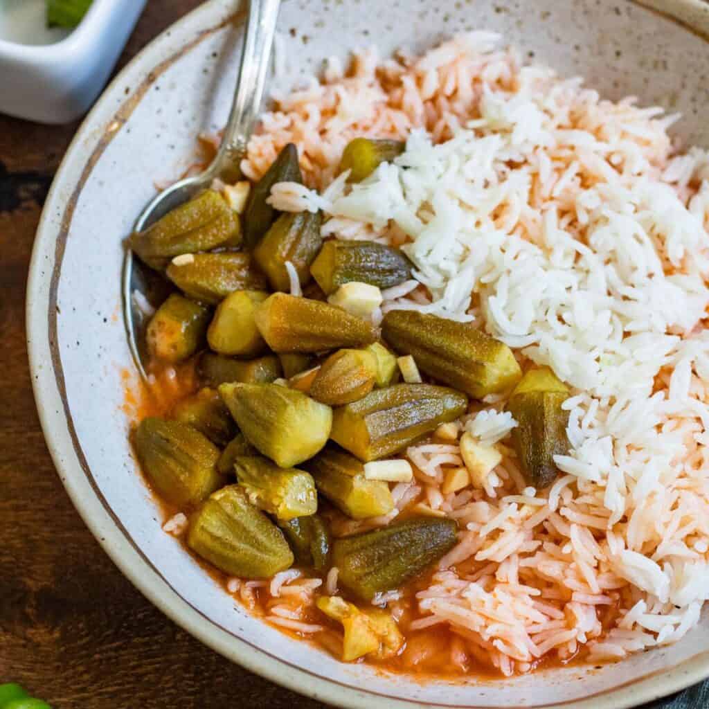 Bamya Recipe - One Pot Dish from Iraq - The Foreign Fork