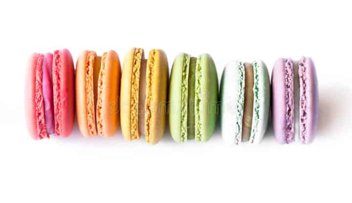 French Macaron vs Italian Macaron - The Foreign Fork