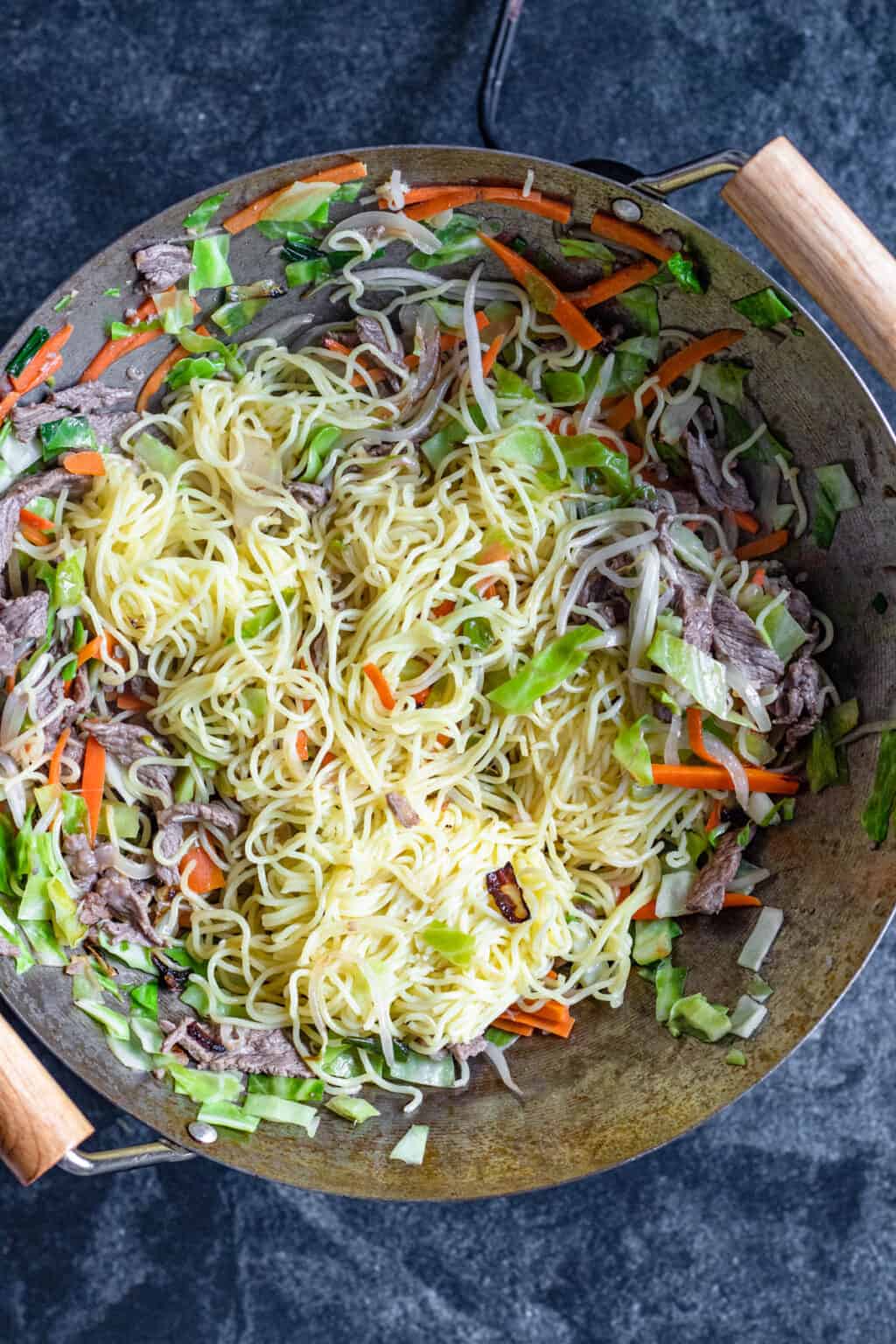 Beef Yakisoba Recipe - Japanese cuisine!- The Foreign Fork