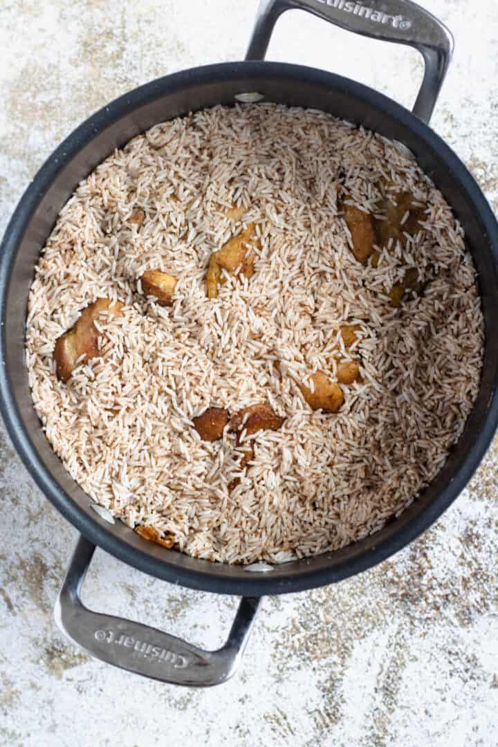 Maqluba Recipe (Makloubeh) with Chicken - The Foreign Fork