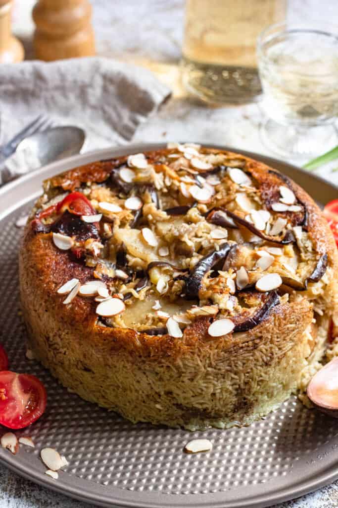 Maqluba Recipe (Makloubeh) with Chicken - The Foreign Fork