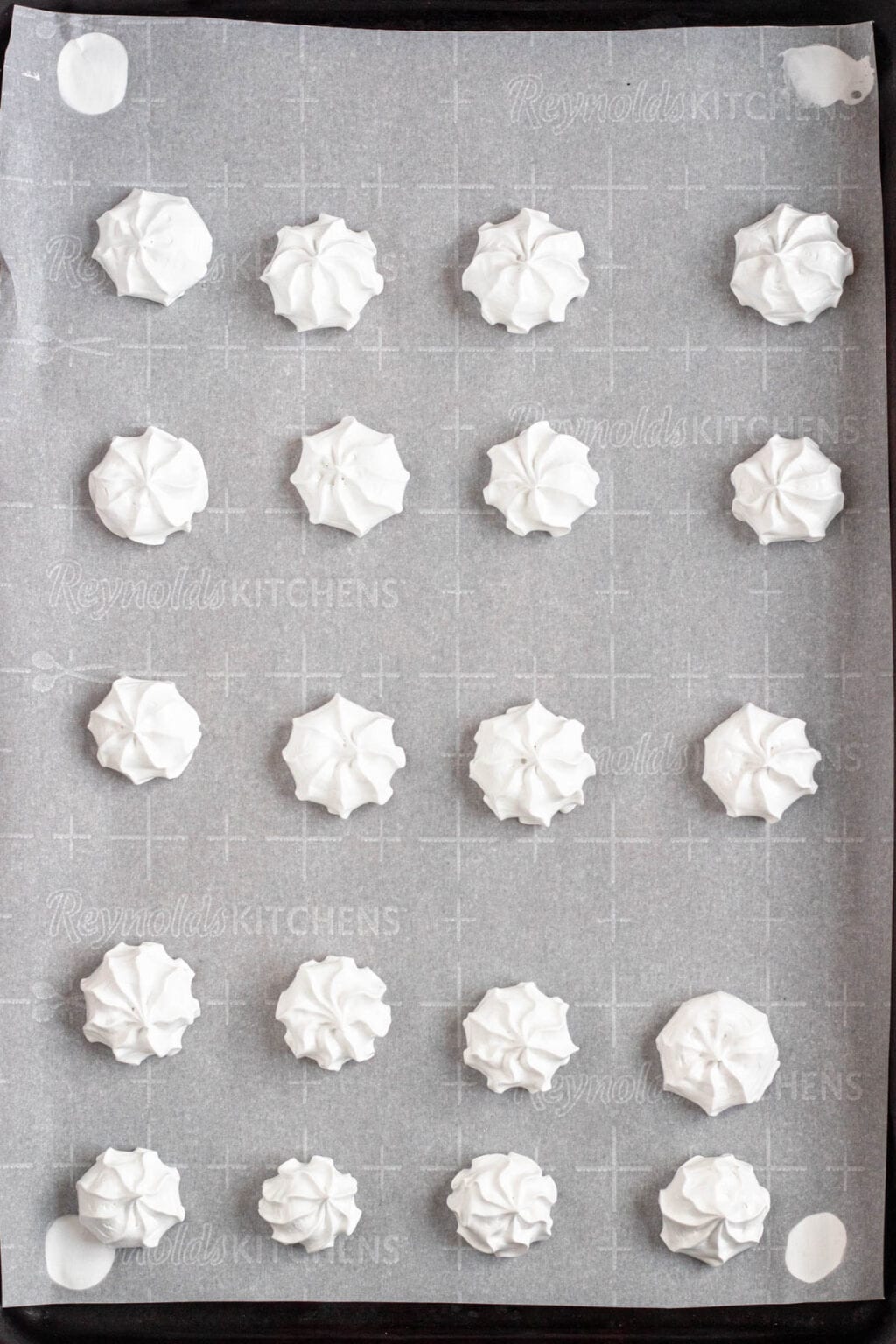 Suspiros - A Costa Rican Meringue Cookie - The Foreign Fork