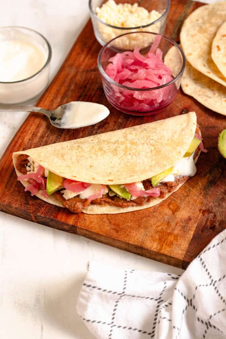 Baleadas Hondureñas Recipe - The Foreign Fork